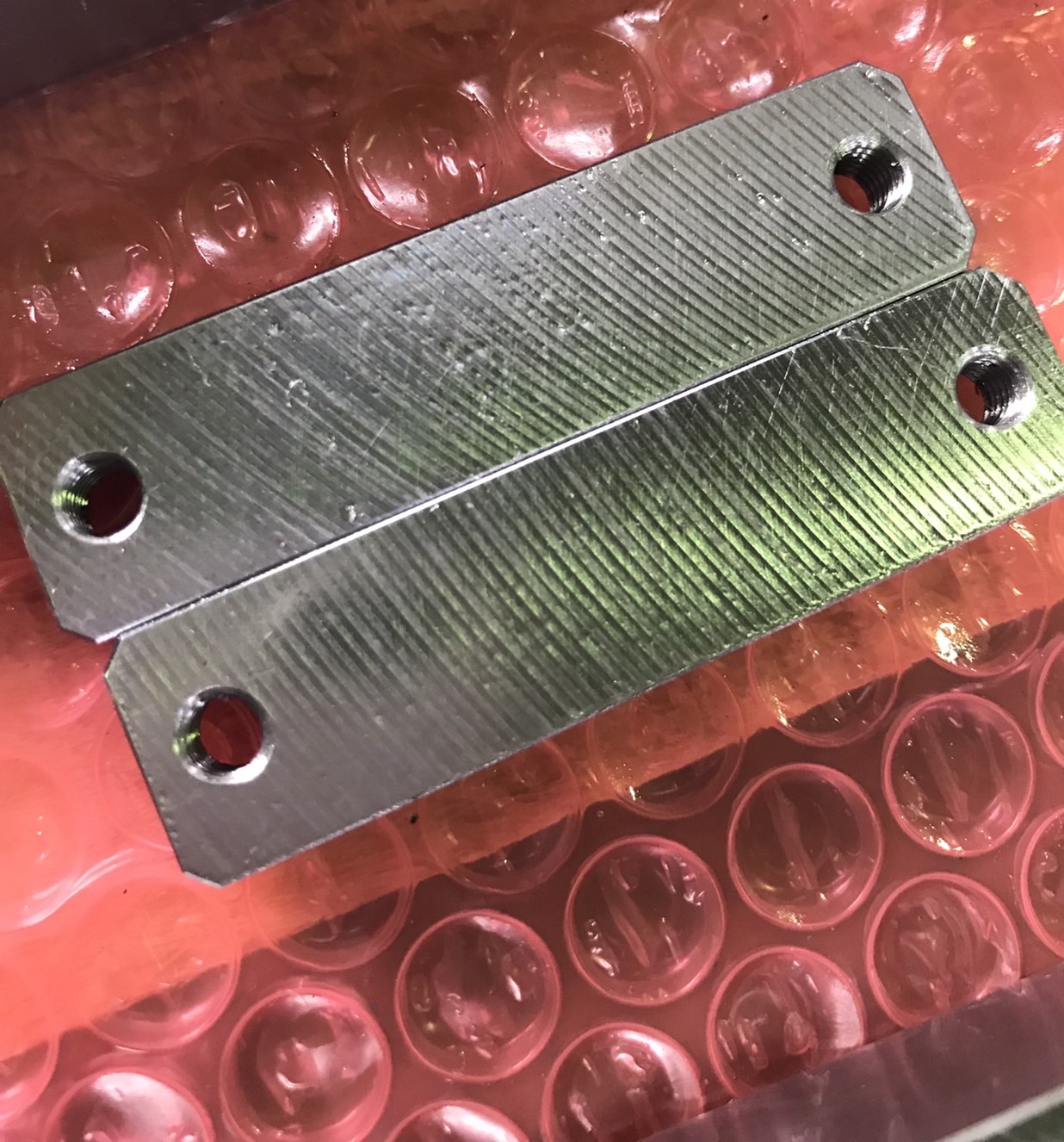 マシニング加工 SUS440 IT関連部品 試作 - 有限会社 新栄精器